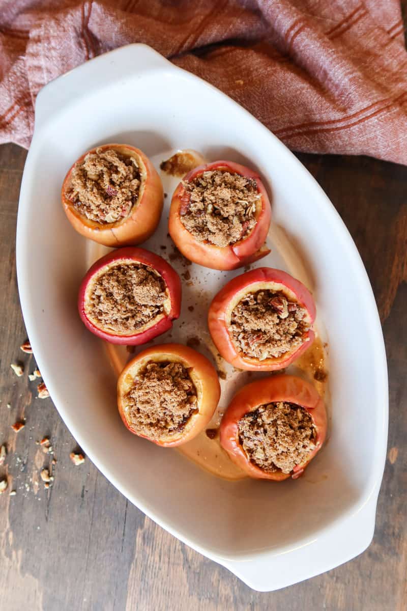 Stuffed Baked Apples With Cinnamon - Garlic Salt & Lime